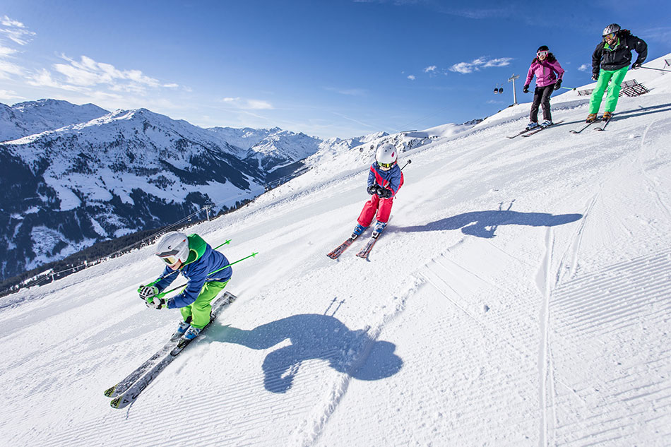 Ski holidays & flexible short ski breaks to Fügen, Austria